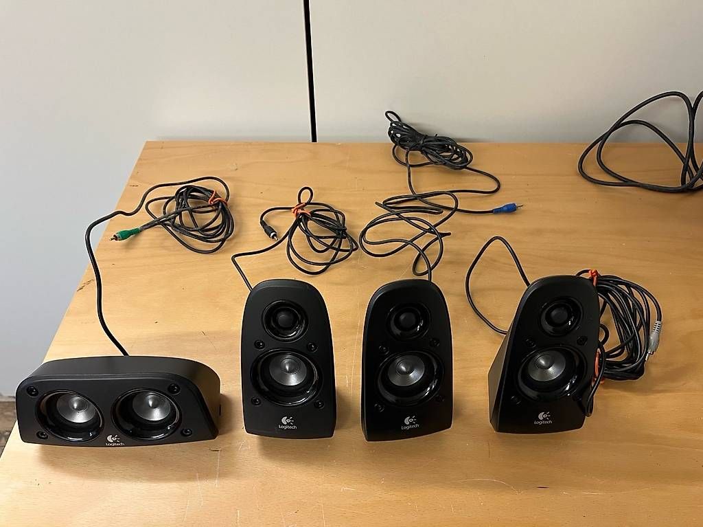 Logitech Z506 5.1 Surround Sound Anlage ? guter Zustand (Gebraucht) in ...