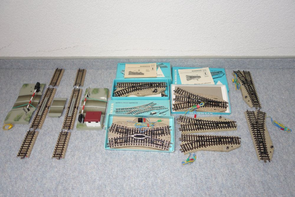 Märklin M-Gleis Weichen und Bahnübergang 7192 / 7193 | Kaufen auf Ricardo