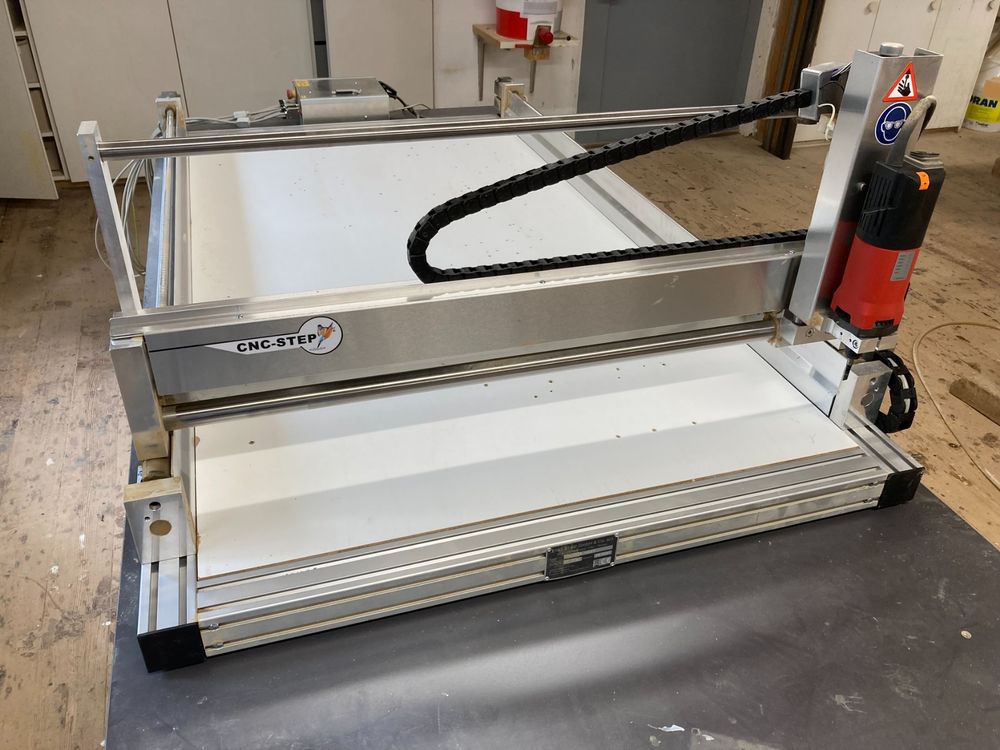 CNC Step High-Z S-1400T (Gebraucht) in Samstagern für CHF 4000 – nur Abholung auf Ricardo kaufen