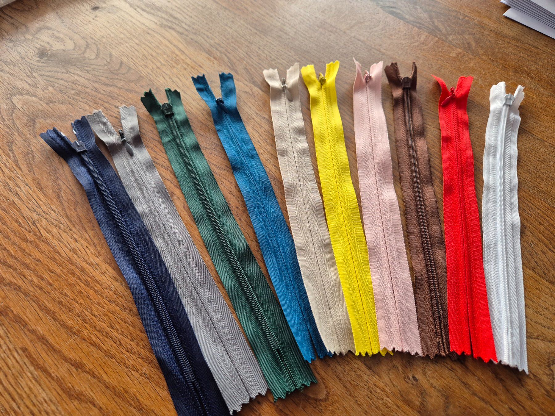 Bunte Reissverschlüsse 10 Stück, div. Farben 🌈 20cm (Neu und ...