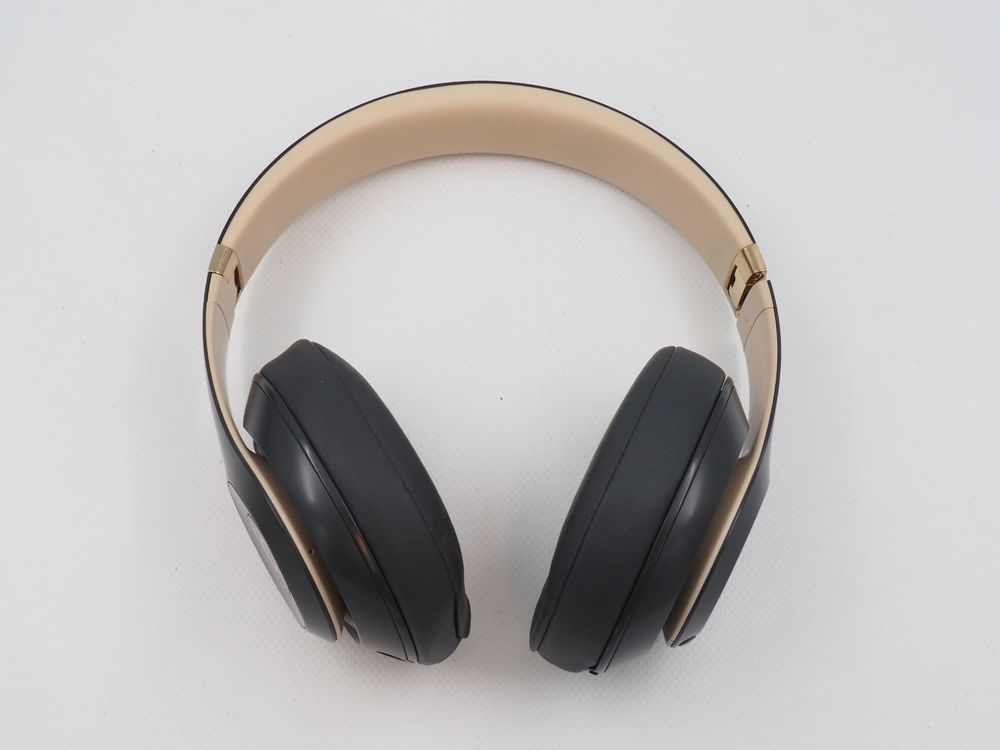 BEATS Studio 3 BT-Kopfhörer Grau / Beige (25111731) (Gebraucht) in ...