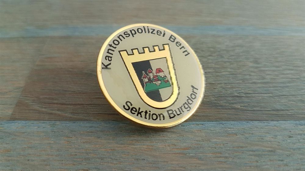 Pin Kantonspolizei Bern Sektion Burgdorf | Kaufen auf Ricardo