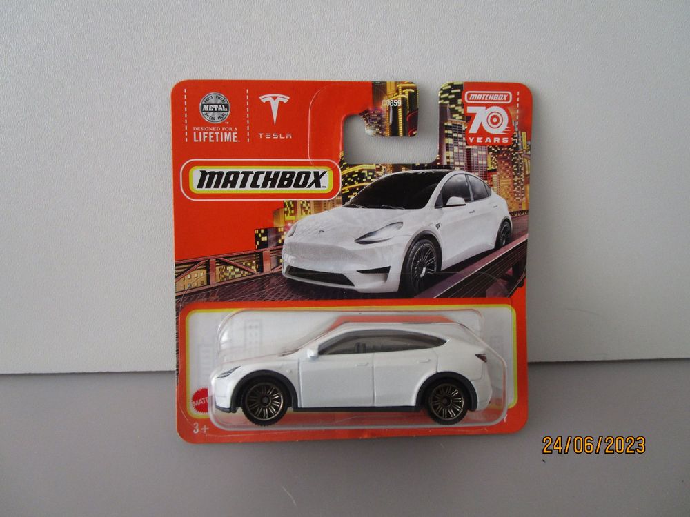 MATCHBOX TESLA MODEL Y - HLC68 (Neu und originalverpackt) in Chêne ...