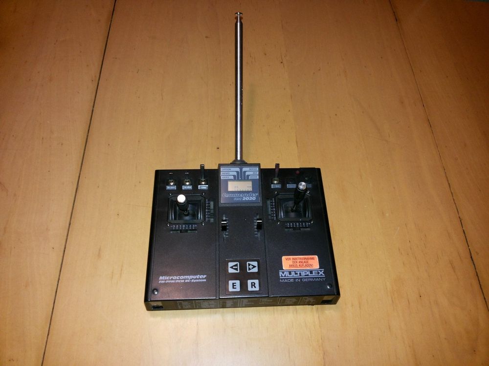 Funkfernbedienung Multiplex (Gebraucht) in Ennenda für CHF 25 – mit Lieferung auf Ricardo kaufen