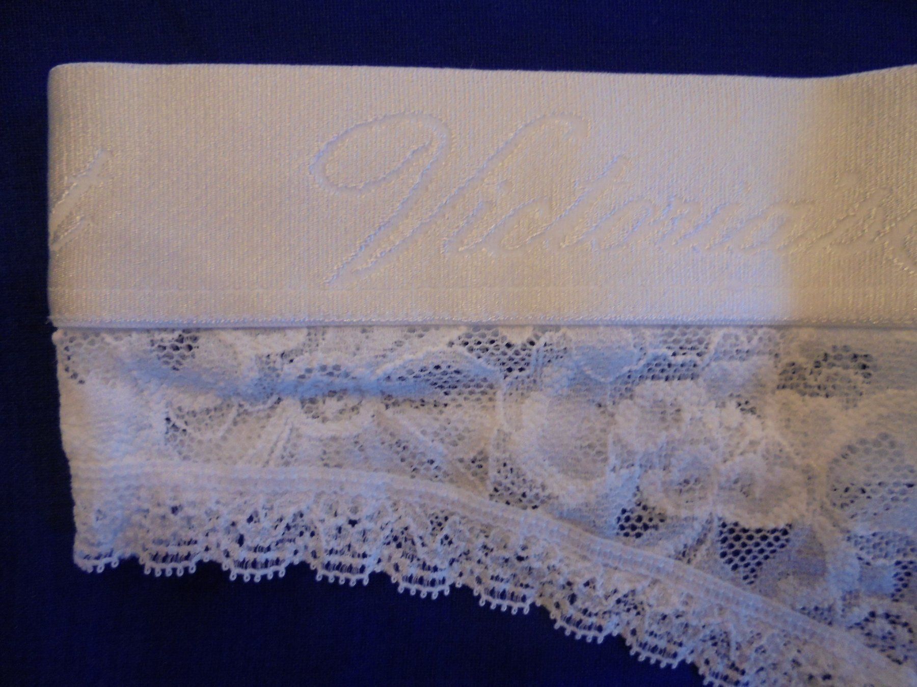 VICTORIA'S SECRET LACIE THONG, S, NEU (Neuf avec emballage d'origine) à ...