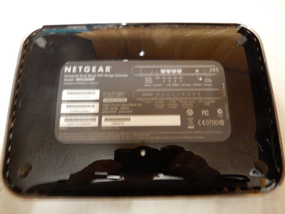 Netgear WiFi Router Model WN2500RP ohne Stromadapter (Gebraucht) in ...