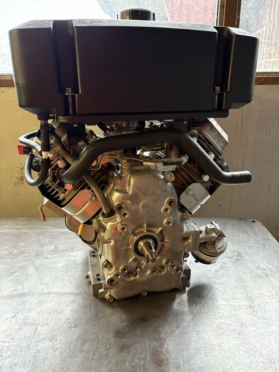 Briggs Stratton Vanguard 16HP Motor Motormäher Einachser (Gebraucht) in ...