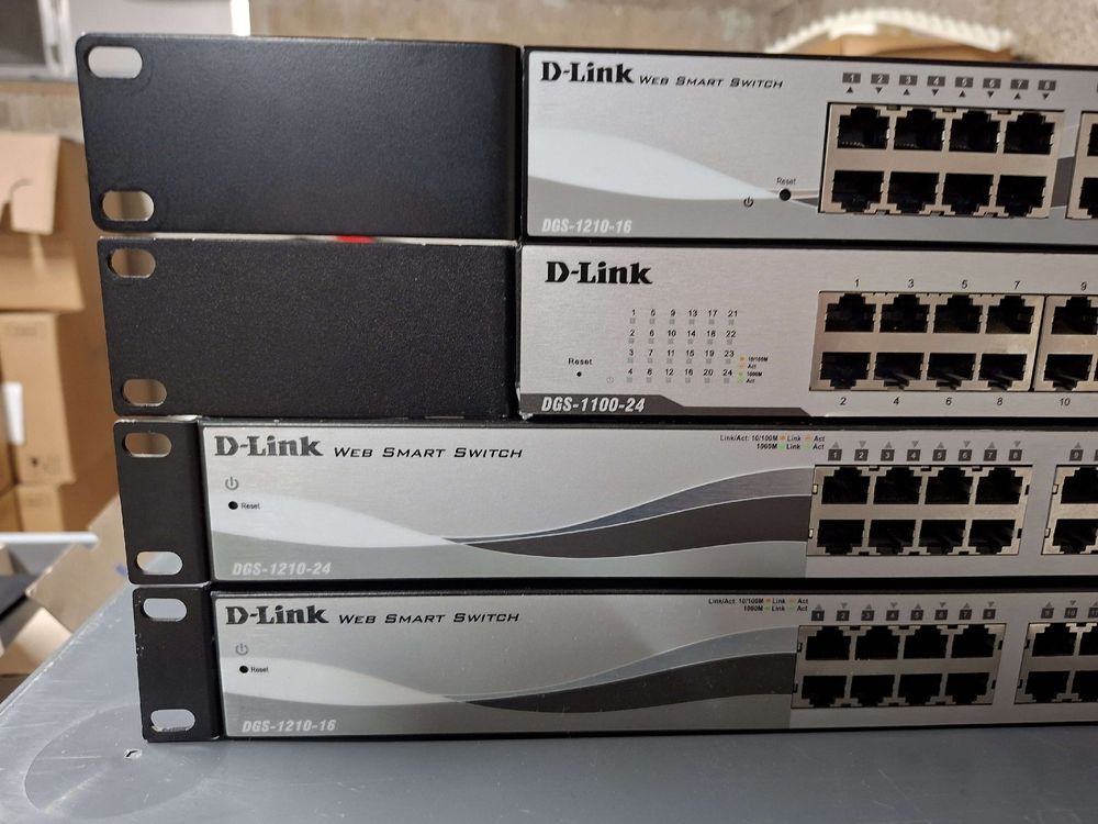 4 Stück D-Link Web Smart Switch - Verschiedene Modelle (Gebraucht) in ...