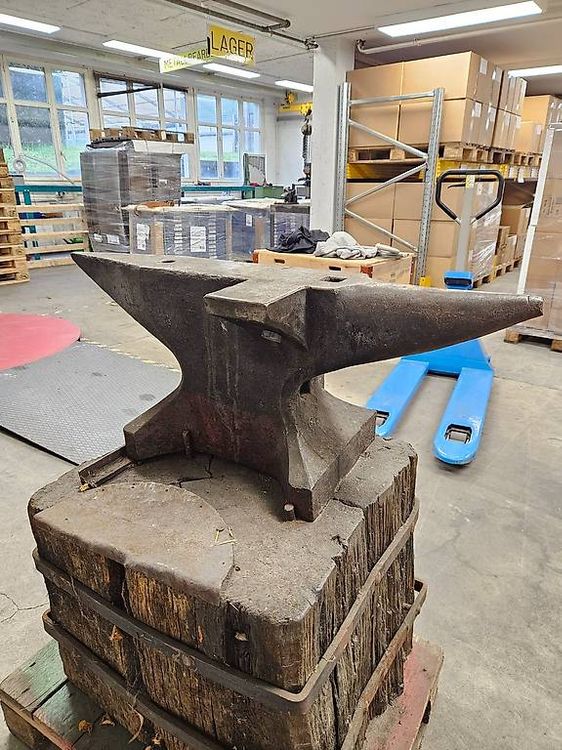 Amboss 300Kg Versand und Transport möglich! (Gebraucht) in Buch b ...