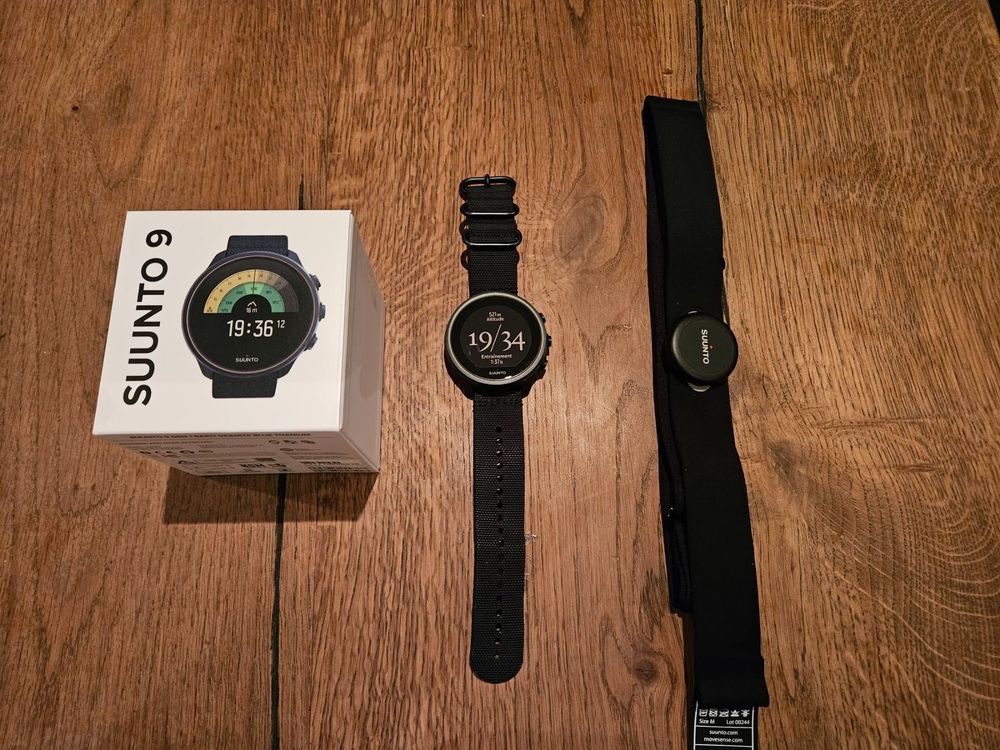 Montre suunto 9 Baro, Blue titanuim, saphir (D'occasion) à Ecublens FR ...