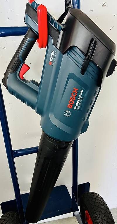 Akku-Laubbläser BOSCH PRO GBL 18V-750 (Gebraucht) in Ebikon für CHF 99 ...