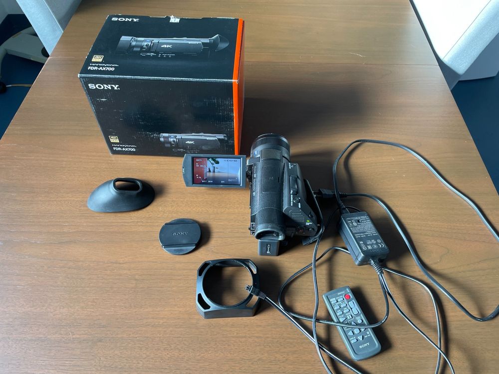 Camescope SONY FDR-AX700 (Neu (gemäss Beschreibung)) in Ecublens VD für ...