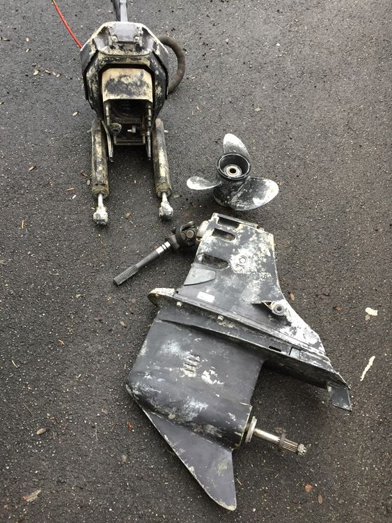 OMC Cobra Z Antrieb und Transom mit Hydraulik (D'occasion) à Bonstetten pour CHF 705 – retrait ...