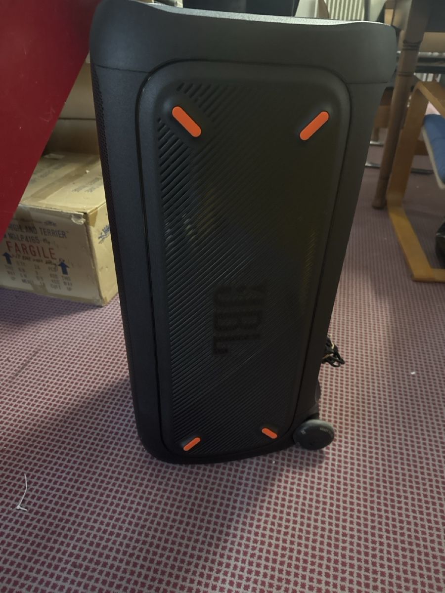 JBL Partybox 310 - Enceinte portable puissante et festive (Neu (gemäss ...