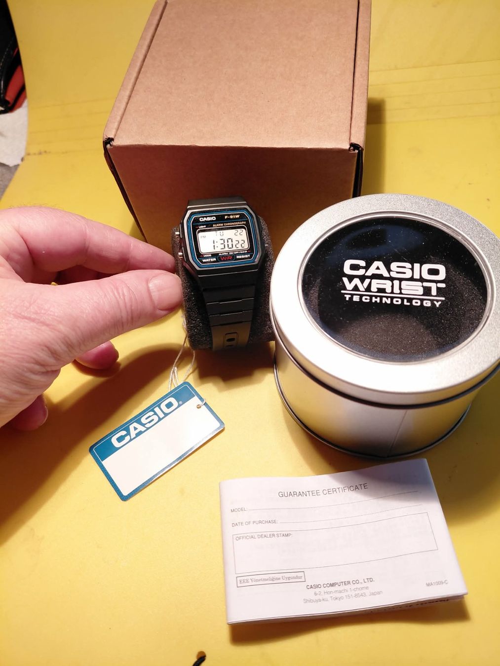Casio F-91W Original – Neu mit Box – Die -Ikone seit 1989 (Neu und ...