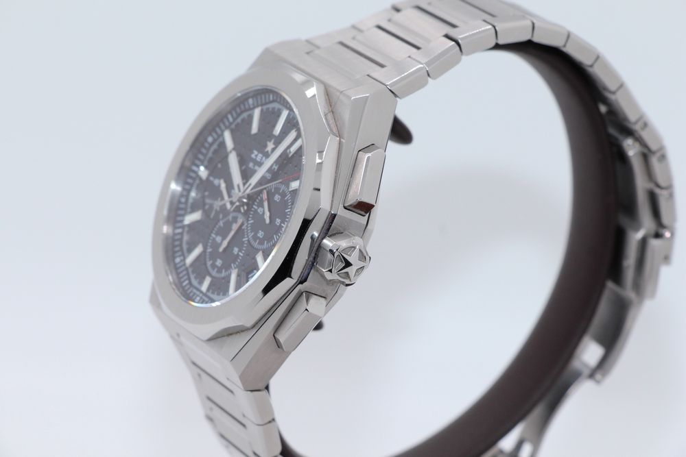 Zenith Defy Skyline Chrono 42mm, 1. Hand, Full-Set (Gebraucht) in Zug ...