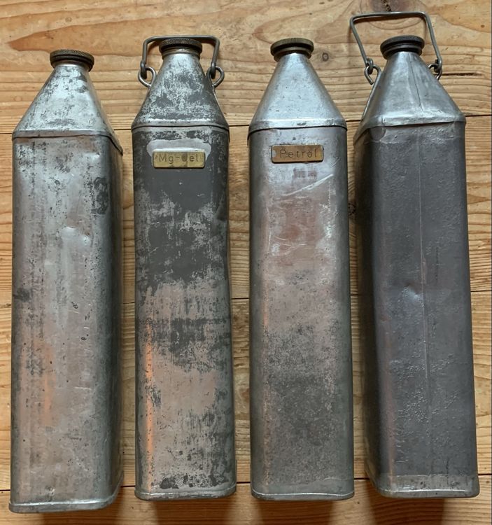 Je 2 Stk Mg Oel und Petrolbehälter der CH Armee (Gebraucht) in ...