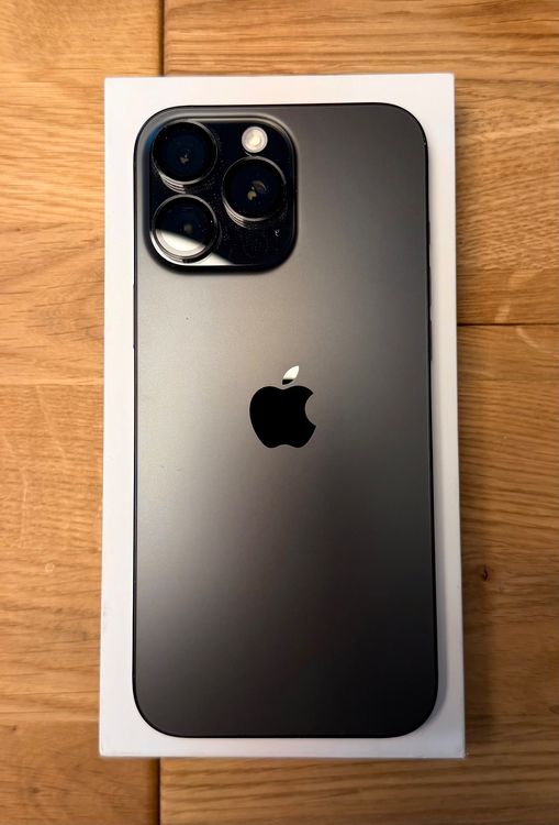 iPhone 16 Pro Max - Black Titanium, 256 GB (Gebraucht) in Dietikon für ...