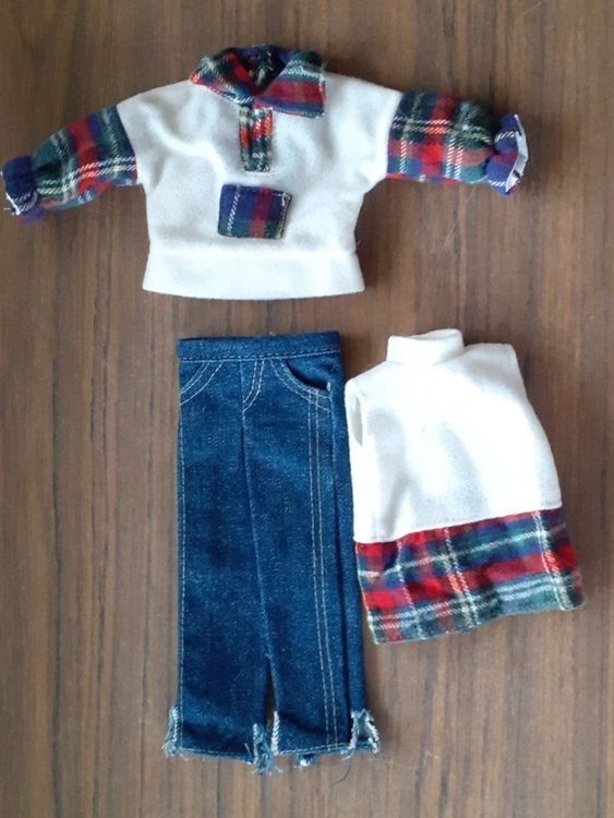 Barbie Ken Kleidung 1990er (Gebraucht) in Mörschwil für CHF 15 – mit Lieferung auf Ricardo kaufen
