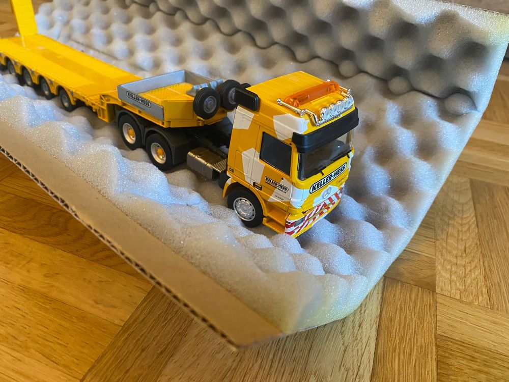 Conrad Mercedes Actros MP2&Tieflader „Keller&Hess“ 1:50 (Neu (gemäss ...