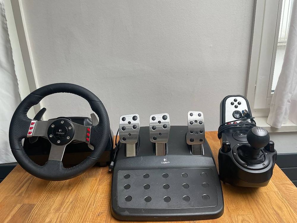 Logitech G27 Racing Wheel - PC & PS3 (Gebraucht) in Zürich für CHF 160 ...