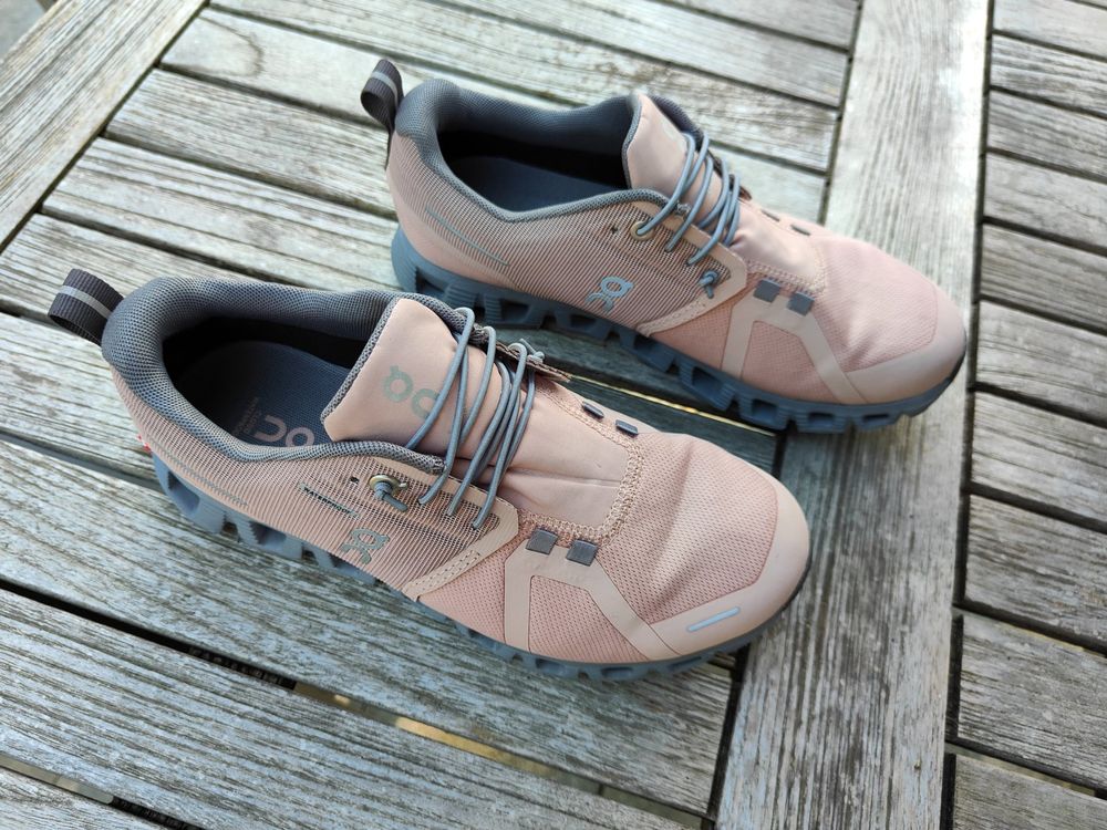 On Sneaker Cloud 5 Waterproof / Rosé | Kaufen auf Ricardo