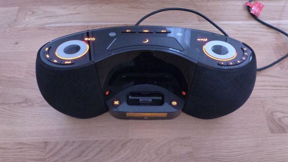 Logitech Pure-Fi Dream Musiksystem Dock (Gebraucht) in Saas-Grund für ...