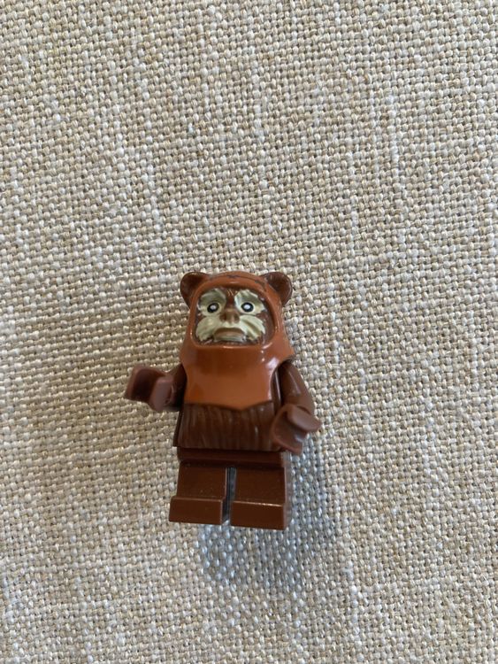 LEGO Star Wars – Ewok Minifigur (Endor) (Gebraucht) in Schafisheim für ...