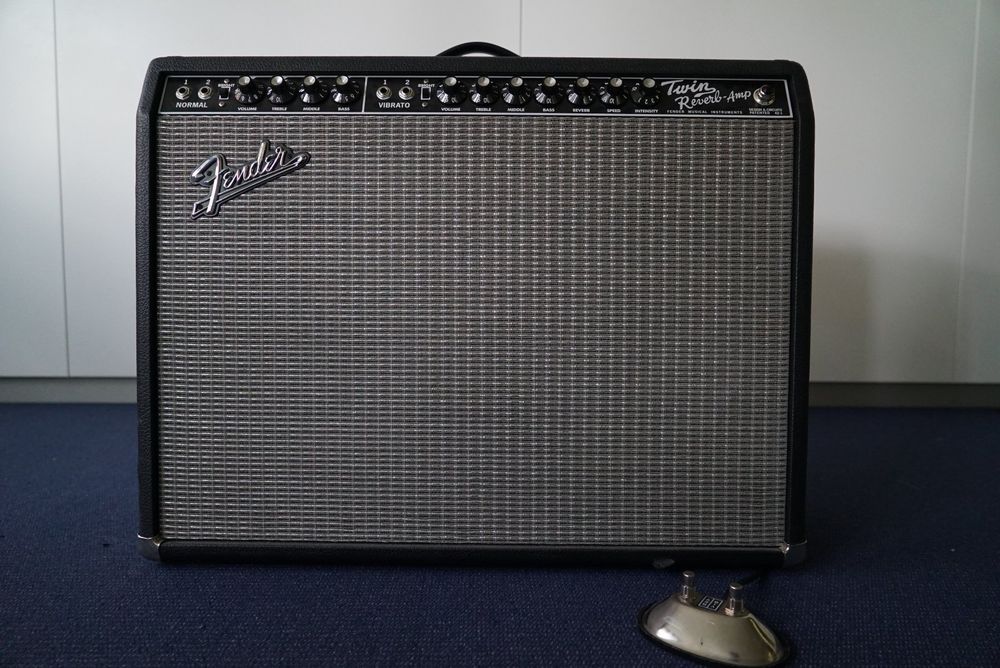 Fender '65 Twin Reverb Reissue 85-Watt 2x12" Combo 1992 | Kaufen auf ...