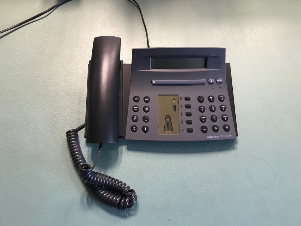 IntelliGate 300 + Station + Telefone (7x Mitel 622 v2) (Gebraucht) in ...