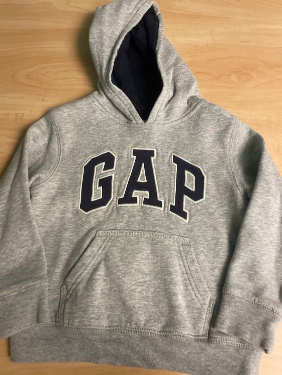 Grauer GAP Hoodie Gr.110 | Kaufen auf Ricardo