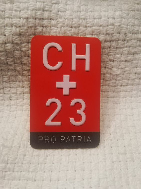 1. August Abzeichen 2023 (Neu und originalverpackt) in Sarnen für CHF 37 – mit Lieferung auf ...