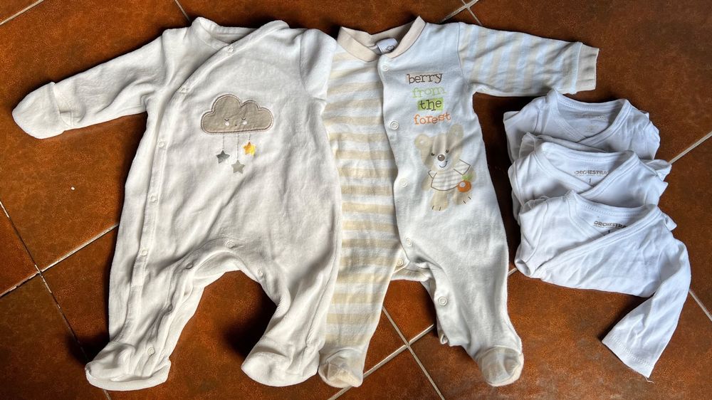 Set habit bebe (Gebraucht) in Grône für CHF 5 – mit Lieferung auf ...
