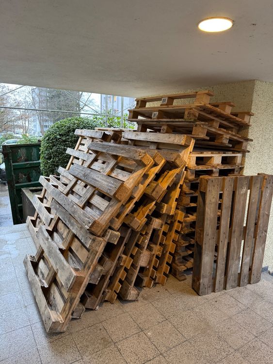 CHF 5.- Europaletten, ca. 60 Stück (Gebraucht) in Eschlikon für CHF 4.5 – nur Abholung auf ...