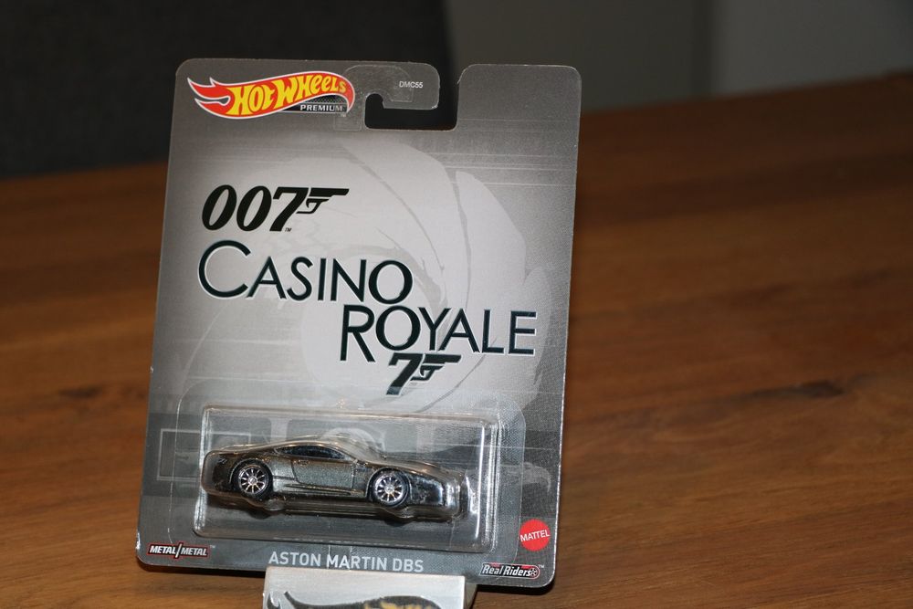 Hot Wheels Premium Aston Martin DBS - 007 Casino Royale (Neu (gemäss ...