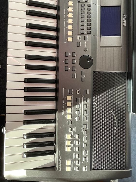 KEYBOARD YAMAHA PSR S670 inkl. Keyboard-Ständer | Kaufen auf Ricardo
