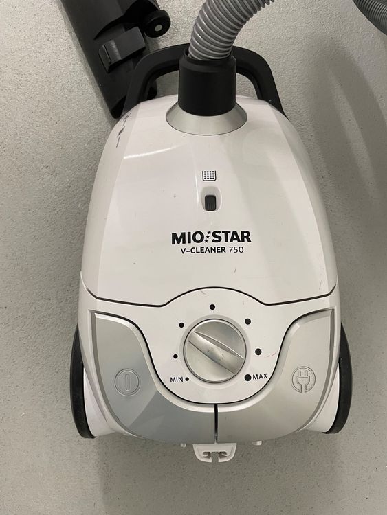 Staubsauger Mio Star V cleaner 750 | Kaufen auf Ricardo