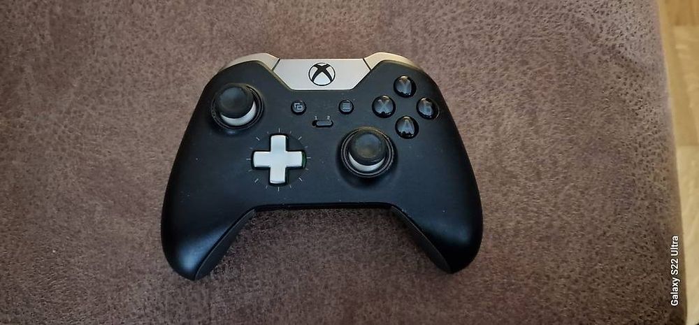 Xbox Elite Wireless Controller Series 1 Schwarz (Gebraucht) in ...