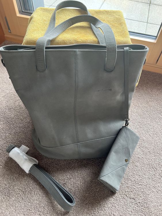 NILE - Shopper en cuir daim - gris clair (D'occasion) à Mézières FR pour CHF 30 – avec livraison ...