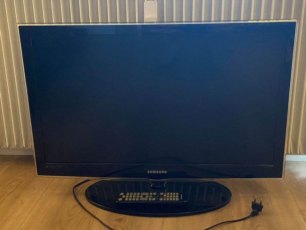 Samsung UE32C4000PW | Kaufen auf Ricardo