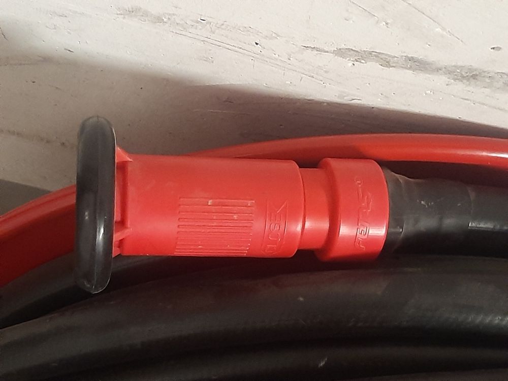 MINIMAX Schlauchrolle / Wandhydrant / Schlauchposten (Gebraucht) in ...