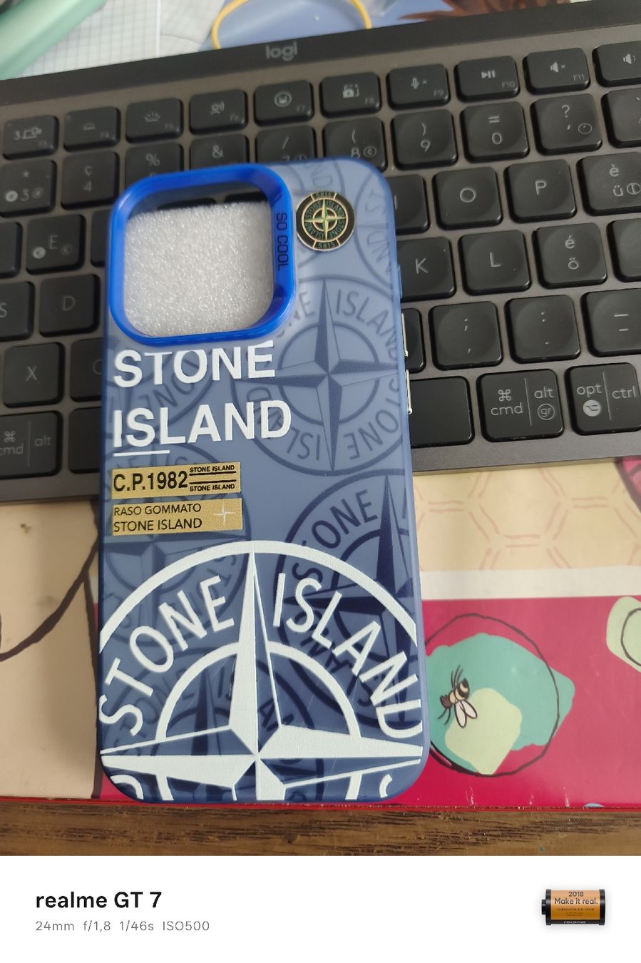 Coque iphone 15 pro Stone island (Neuf avec emballage d'origine) à ...