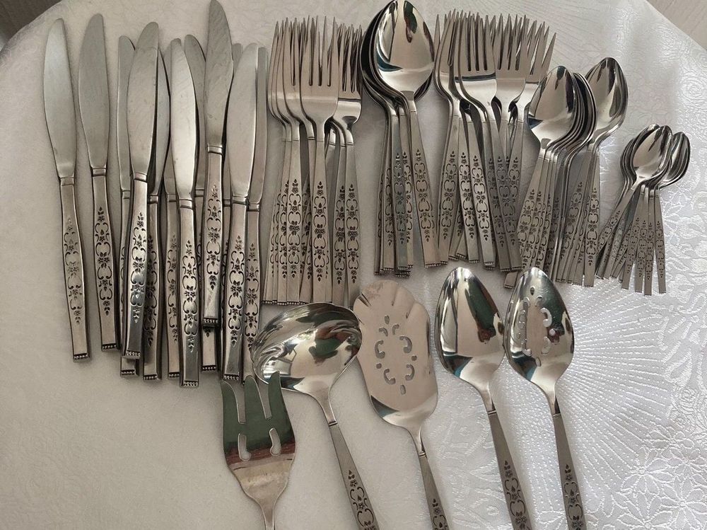 Couverts Oneida Limited WM. A. Rogers 77 Pièces (Gebraucht) in Peseux ...