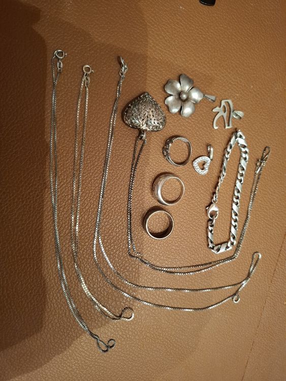 Schmuck Konvolut Silber: Ketten, Ringe, Anhänger, Top (Gebraucht) in ...