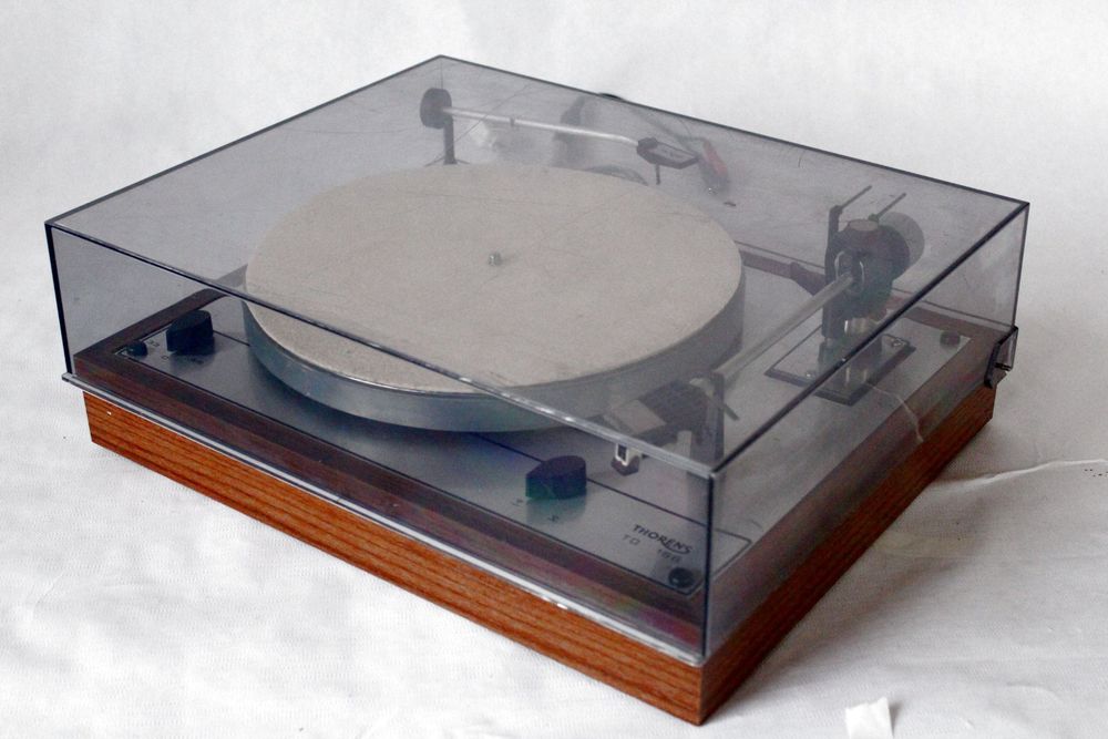 Klassiker: Plattenspieler THORENS TD 166 mit TP 11 - Tonarm (Gebraucht) in Bern für CHF 298 ...