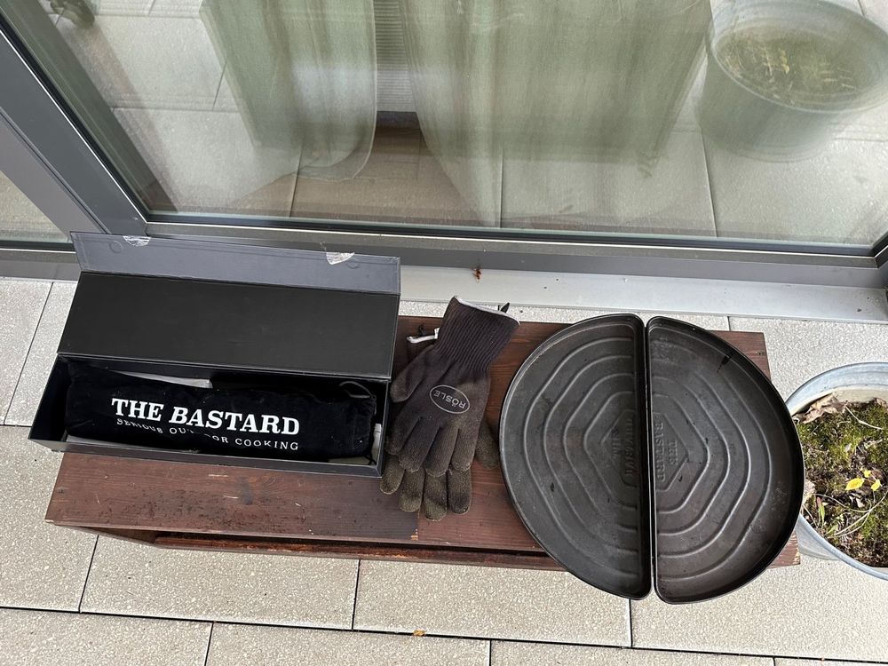 The Bastard Grill Urban XLarge mit viel Zubehör NP: ca 4`000 | Kaufen ...