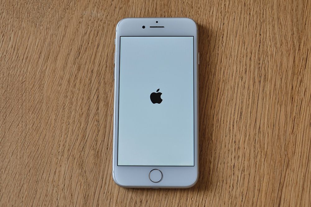 Apple iPhone 8, 256GB, weiss. (Gebraucht) in für CHF 121 – mit ...