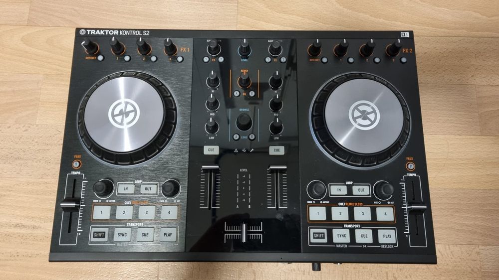 Traktor Kontrol S2 MK2 DJ-Controller | Kaufen auf Ricardo