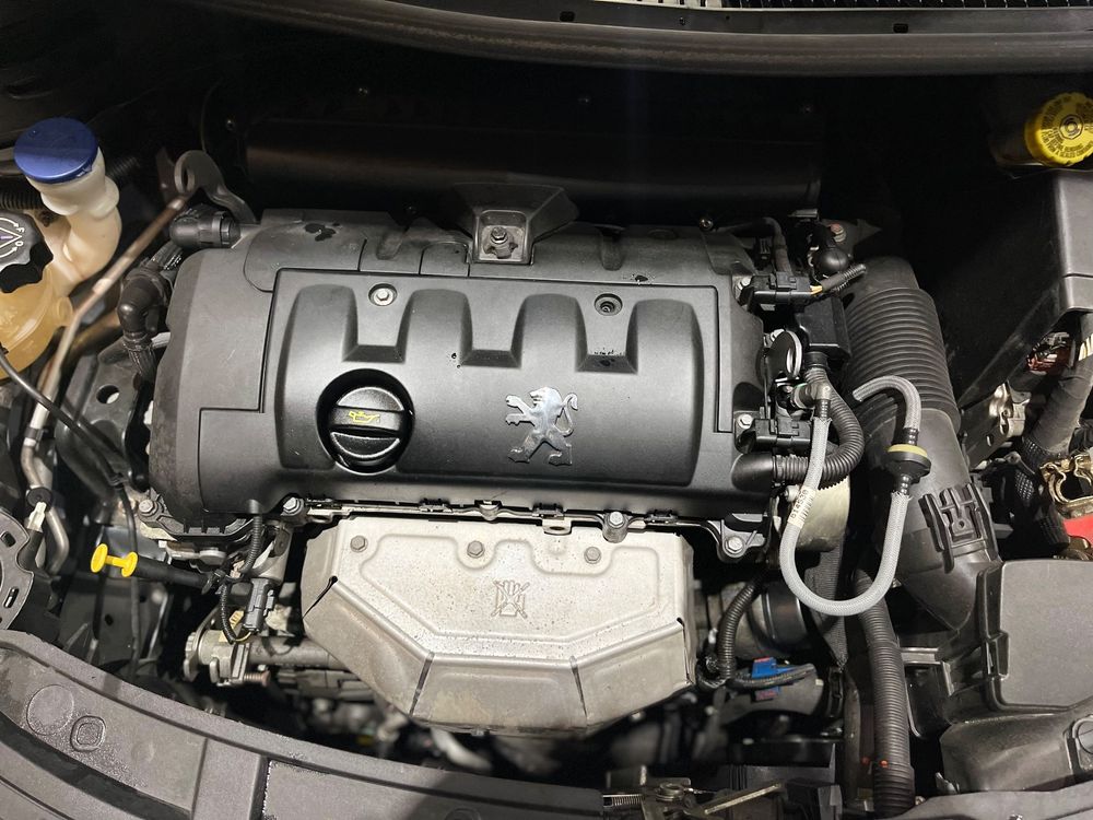 Motor 1.6i 16V PEUGEOT : 207 / 308 / 3008 / 5008 | Kaufen auf Ricardo