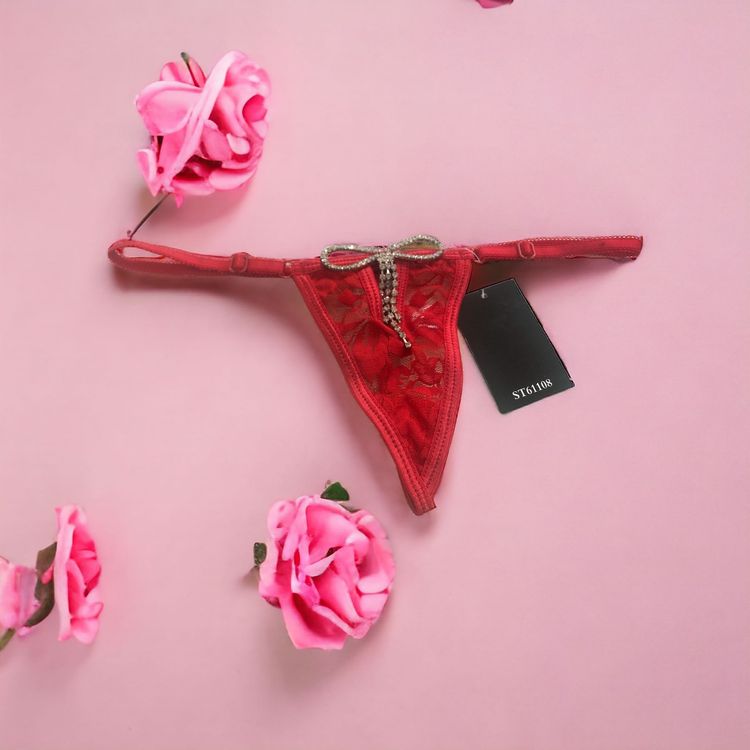 kleiner String, rot, mit Schleife aus Strass | Kaufen auf Ricardo